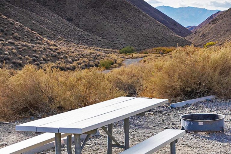 9 BEST Death Valley National Park CAMPGROUNDS (+ Camping)