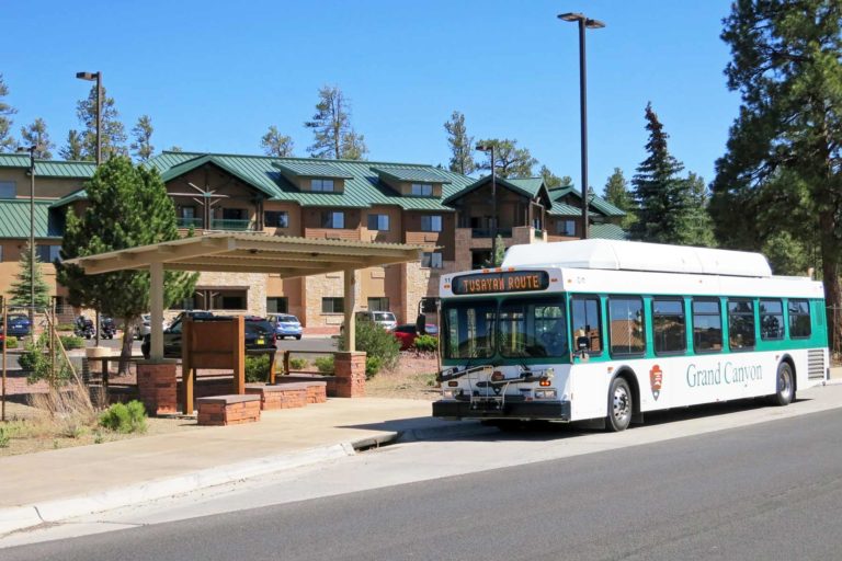 Grand Canyon Shuttle Guide: How to Use This Amazing System