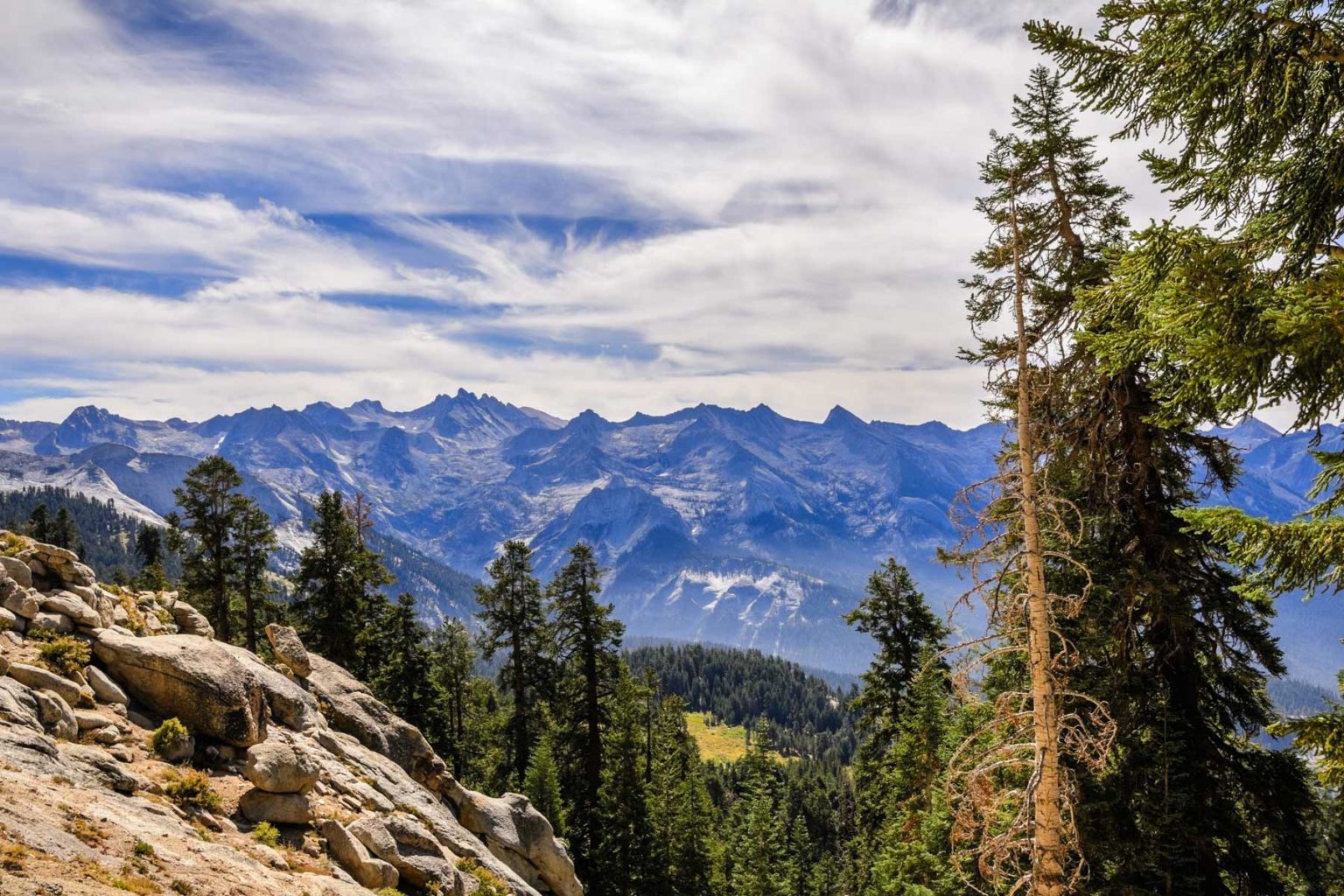 17 EPIC Things to Do in Sequoia National Park (Helpful Guide)