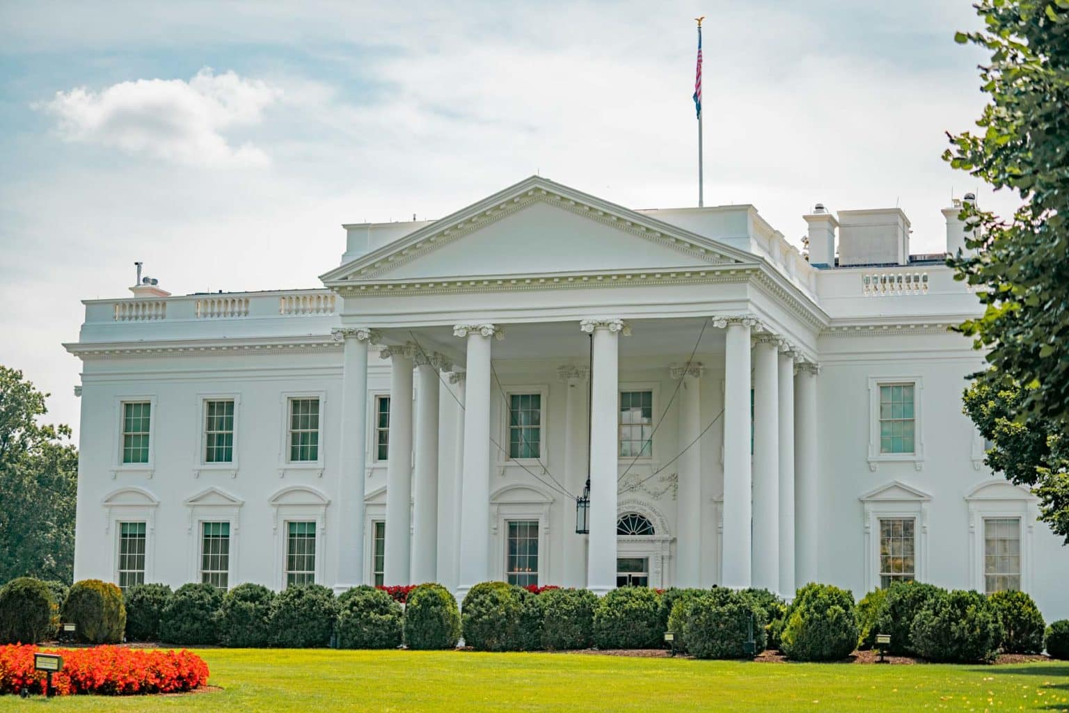 25 Bucket List Historic Landmarks in America (Must-See + Photos)