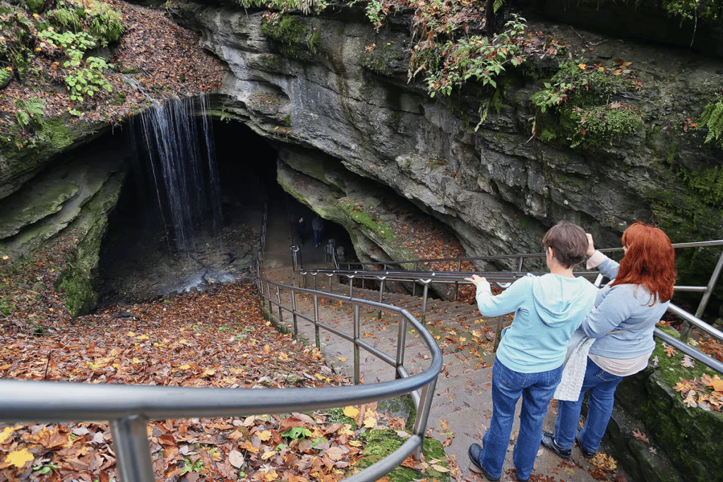 11 SURPRISING Mammoth Cave National Facts Park (to Know)