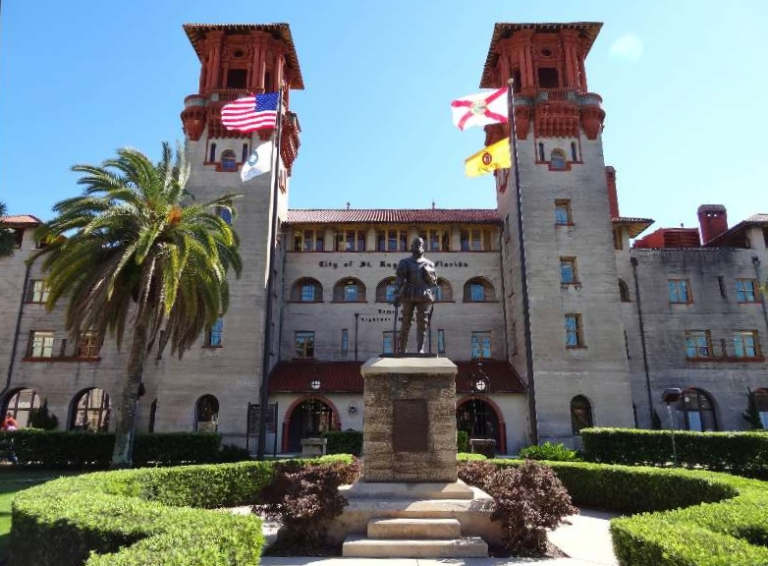 25 MUST-SEE Florida Landmarks (Expert Guide + Photos)