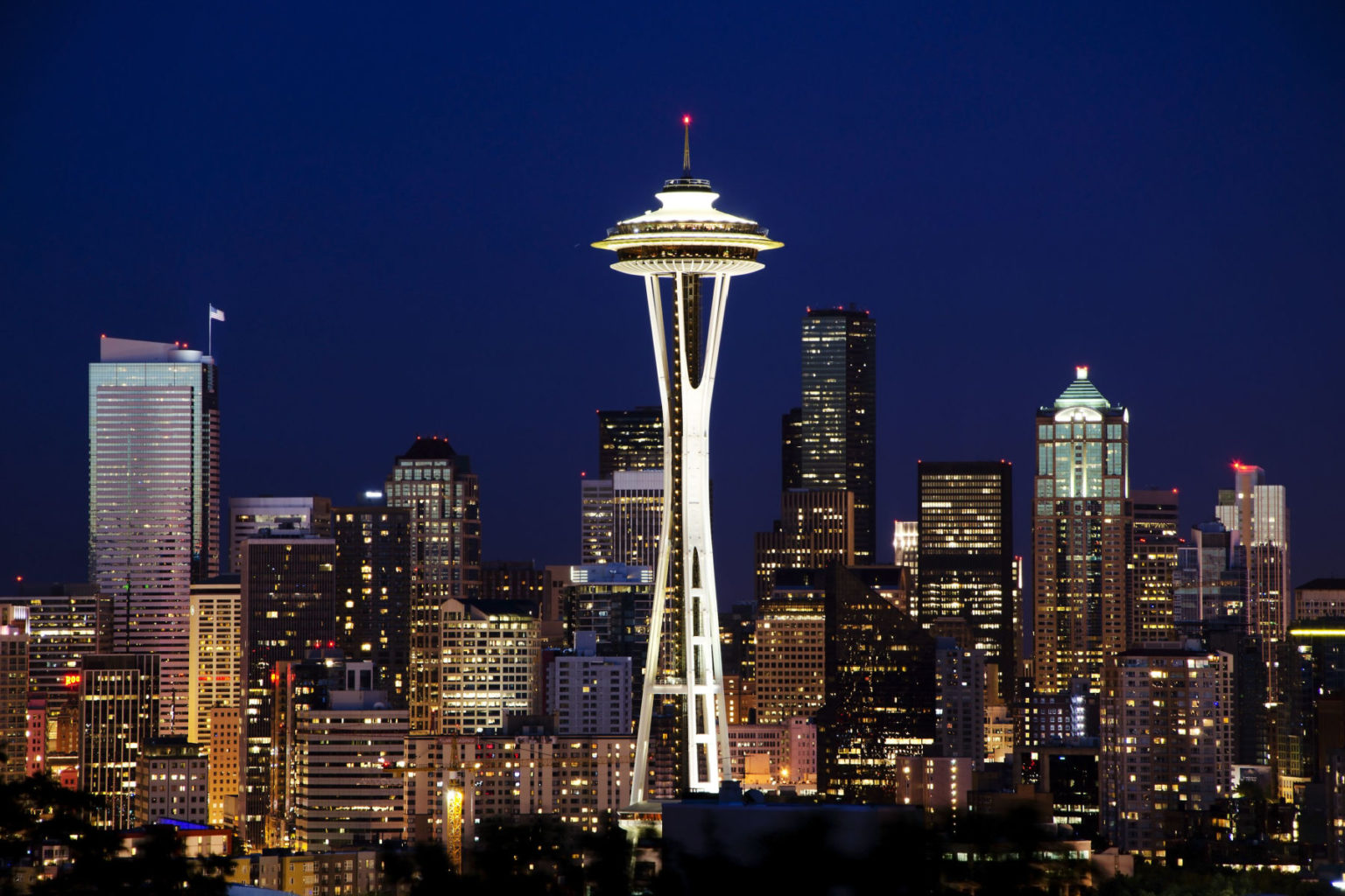 15 MUST-SEE Seattle Landmarks (Expert Guide + Photos)